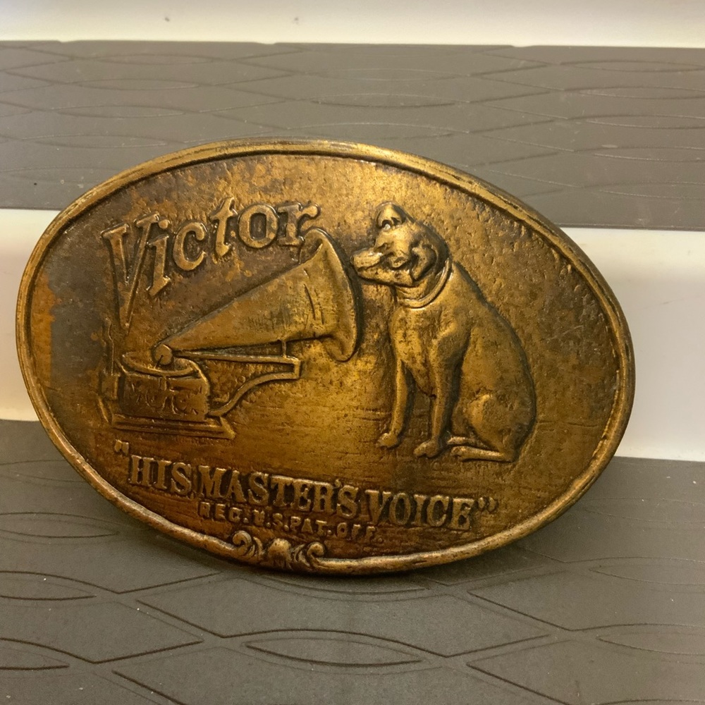 Victor Talking Machine Record Player 1970s Solid Bras… - Gem